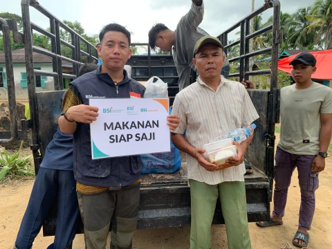 Bantuan Banjir Tapanuli Tengah | BSI Maslahat Bersama Rumah Zakat